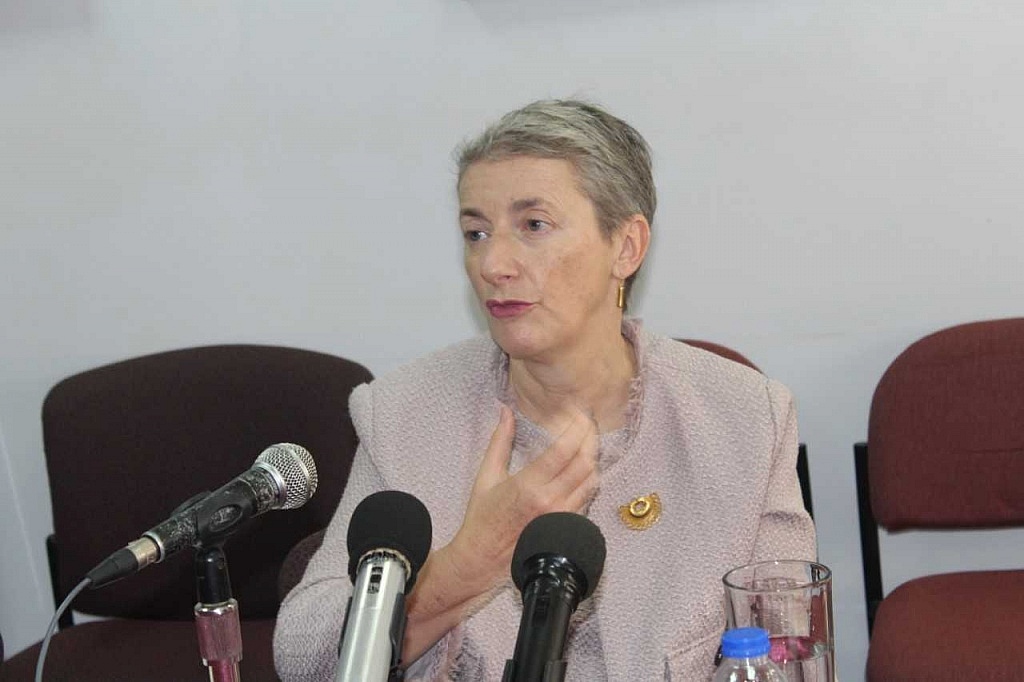 Director of EU-LAC in Dominica on Official Visit – DOM767