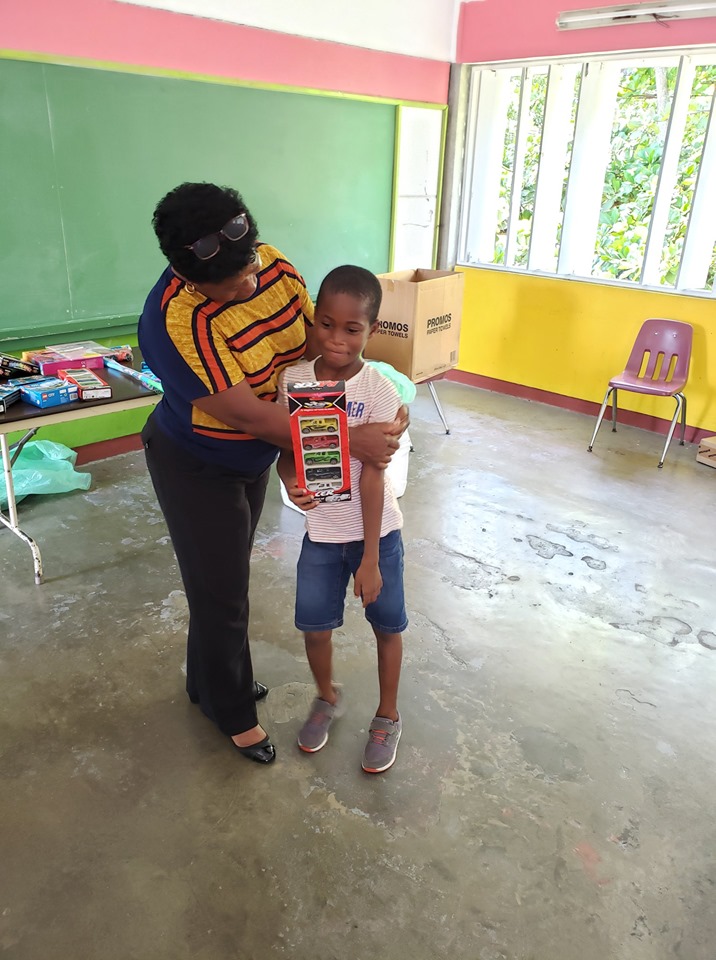 President’s Charities Foundation Inc. Hosted School Children to a ...