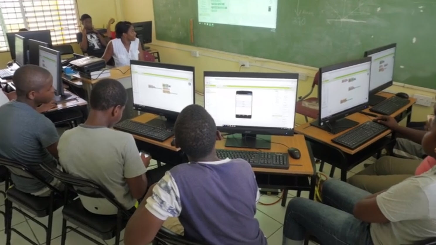20 Colihaut Students Create Mobile Apps within 14 Days of Learning to ...