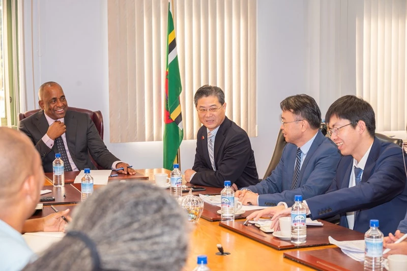 Prime Minister Meets CCCC Delegation as Northern Road Project Moves ...